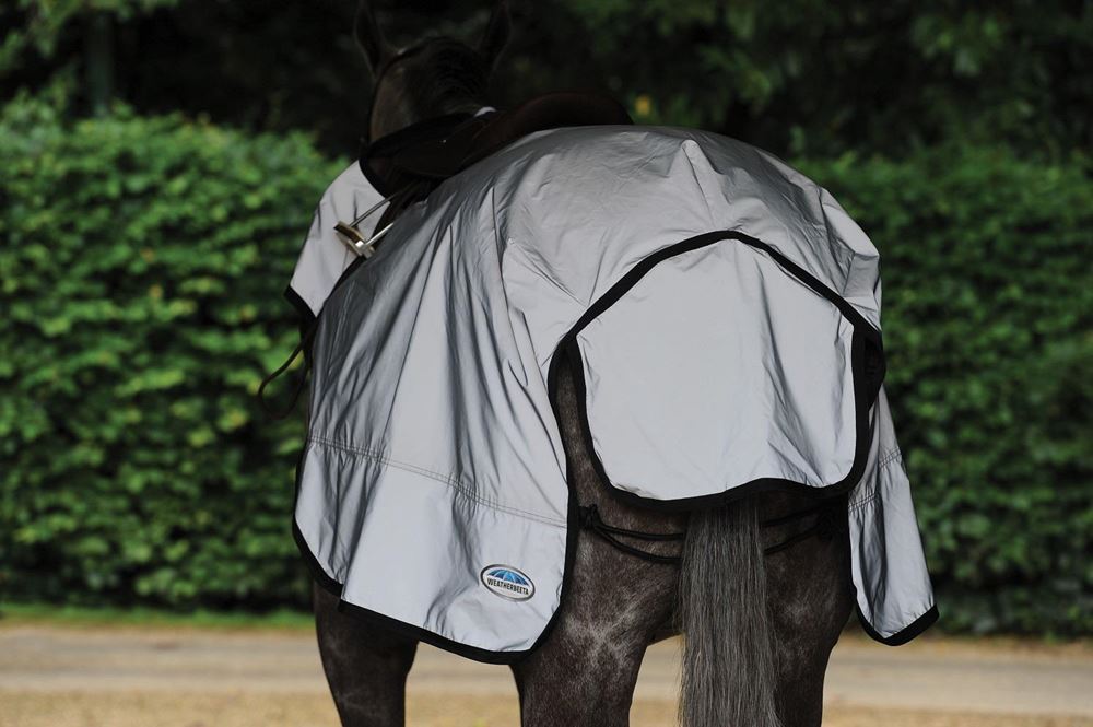 Weatherbeeta Reflective Wrap Around Exercise Sheet (Silver/Black)
